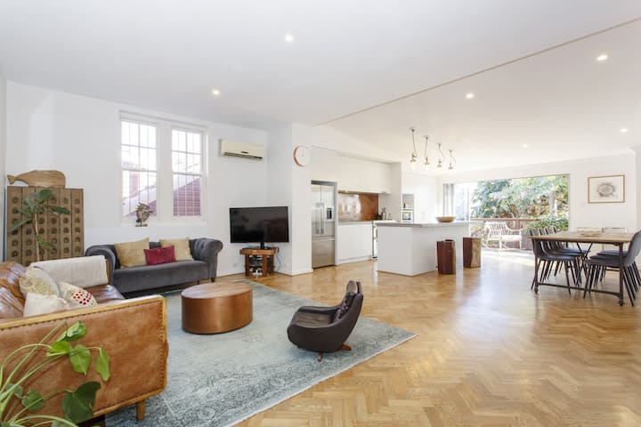 Lilly's Cottage - Heritage House, South Fremantle - Coogee