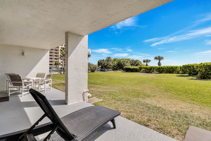 Oceanfront Apartment With Beach Access & Hot Tub - Cape Canaveral, FL