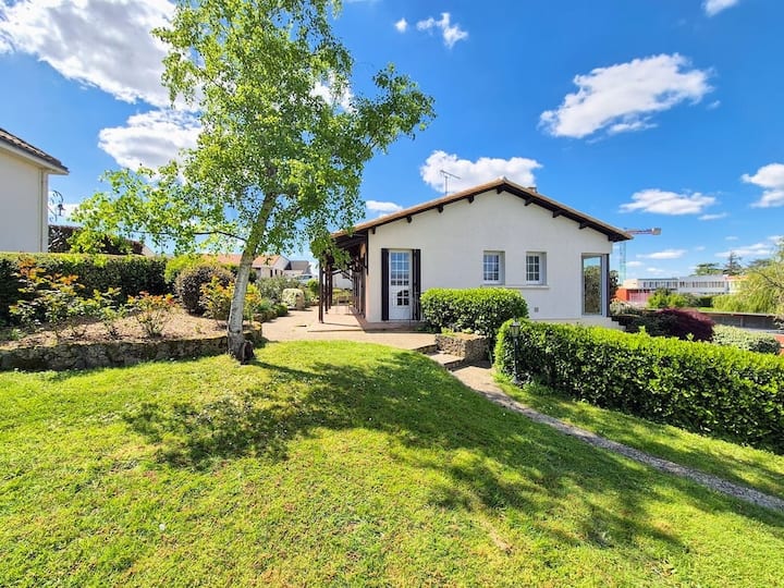 Maison 8pers Centre Les Herbiers Proche Puy Du Fou - ibis Les Herbiers