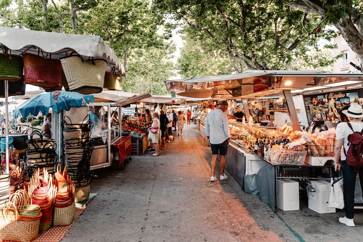 Plages à Pied & Parking Privatif - Six-Fours-les-Plages