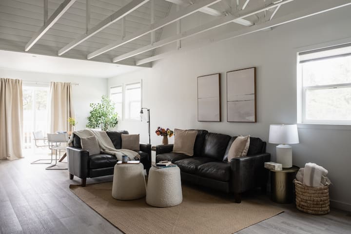 Nest Market Loft - Neskowin Lux 2 Bed Loft . - Neskowin, OR