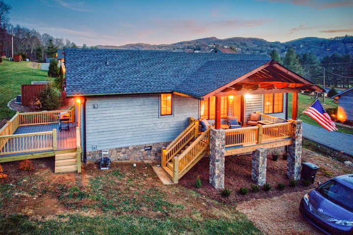 Banner Bear! 1 Mile From Downtown Banner Elk! - Banner Elk, NC