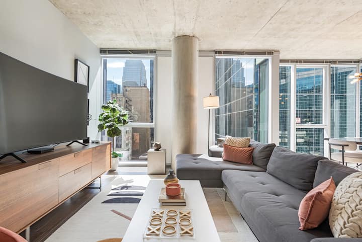 Event Proximity + Unique Group Retreat In Loop - Chicago