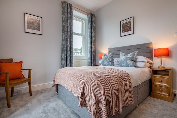 Wansfell Heights, Central With Parking And Views - Grasmere