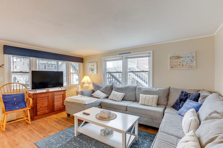 Pet-friendly Long Beach Island Home: Walk To Beach - Beach Haven, NJ