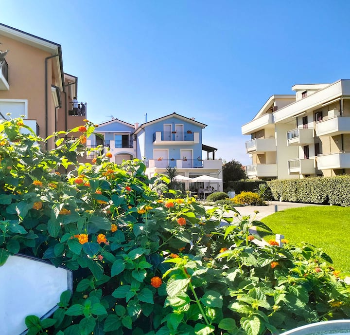 Residence Vittoria - Rc2 Residence Vittoria - Roseto degli Abruzzi