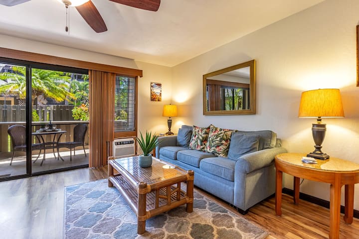 Spacious Design With Stunning Wood Floors - Kihei, HI