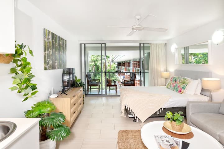Drift Beachfront Resort Suite 3401 - Palm Cove