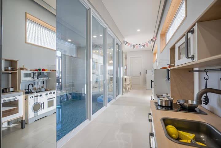 한적하고 여유로운 분위기의 프라이빗한 잇츠유 독채바베큐실내풀놀이터마당 - 慶州