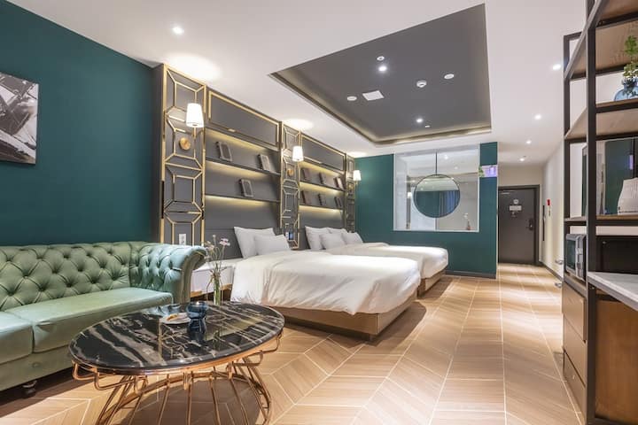 모던 인테리어의 도심 속 힐링공간 슈페리어 트윈 - Busan