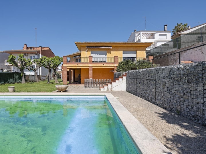 Villa Marítima En Pineda De Mar - Pineda de Mar