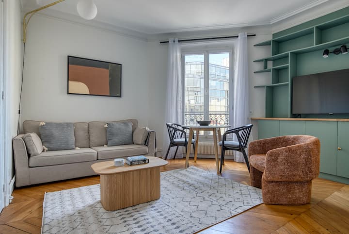 Blueground | Anatole-france, Family Area, Nr Shops - Levallois-Perret