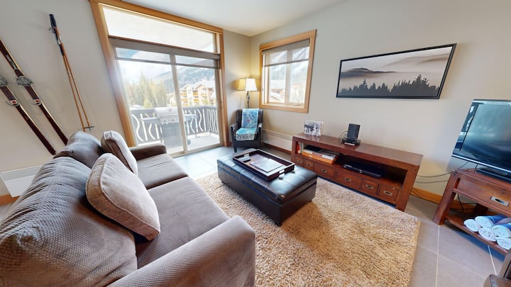 Kookaburra Lodge #301 - Sun Peaks Resort, BC