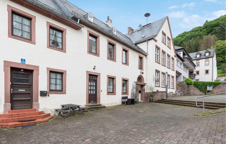 2 Bedroom Awesome Apartment In Malberg - Bitburg