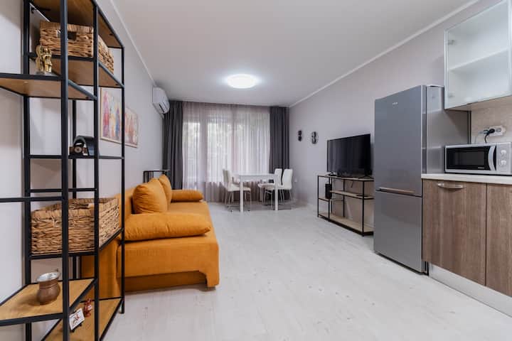 Cozy 2-bed Apartment - Plovdiv