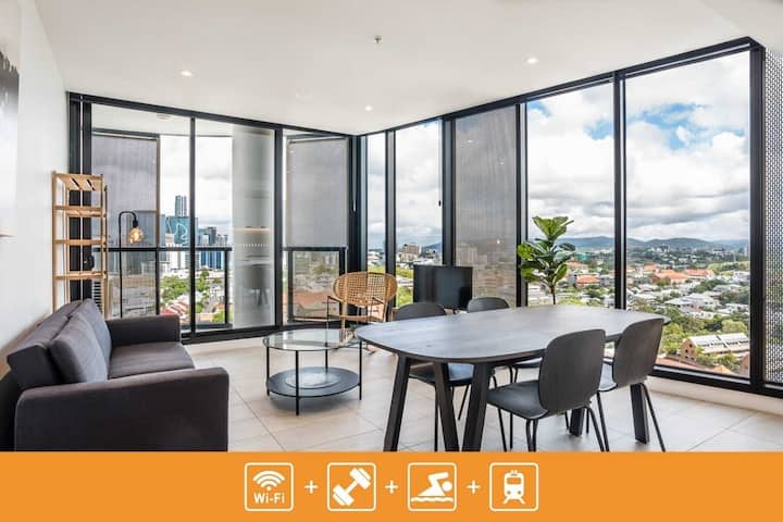 1 Bedroom Apartment With Parking In Valley - Brisbane