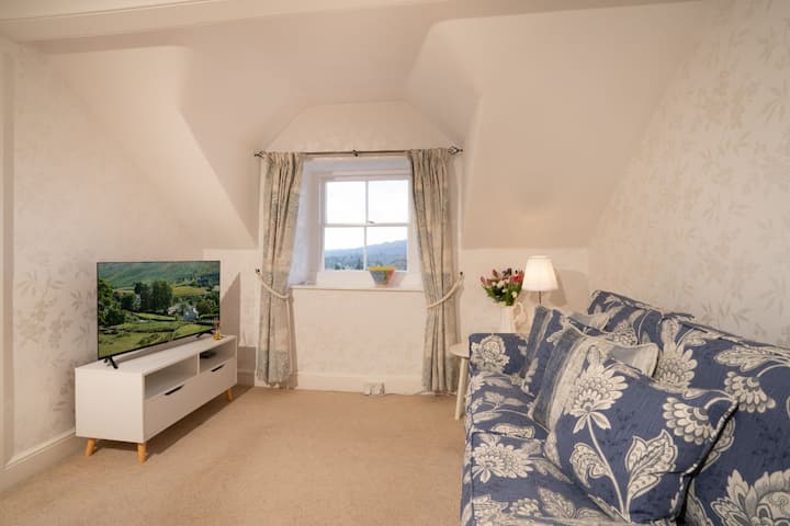 Scenic Haven With Panoramic Views At Barnesfell - Ambleside