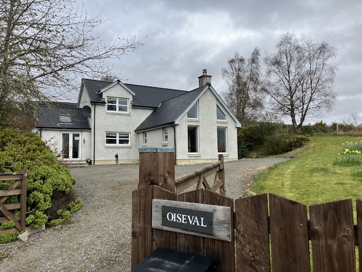 Oiseval Pet Friendly Cottage - Newly Available! - Fort Augustus