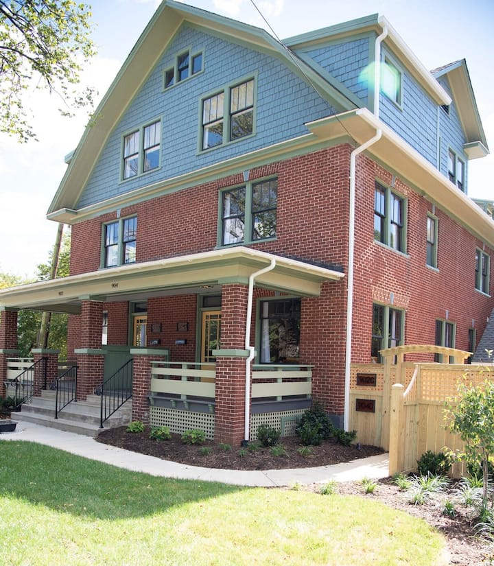 20-guest Historic Home Near Downtown|walkable|food - Smith Mountain Lake, VA