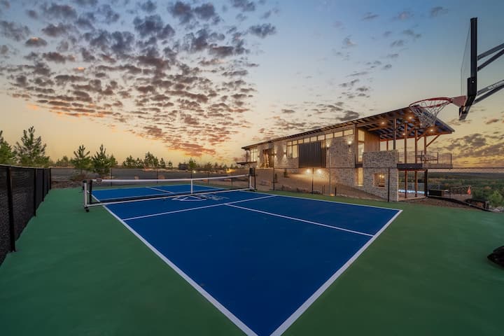 Luxury Cabin: Pool, Mnt Views, Pickleball & Stars - États-Unis