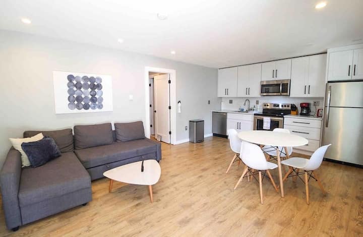 Newly Renovated 2024 Beach Condo In Norfolk - 햄프턴