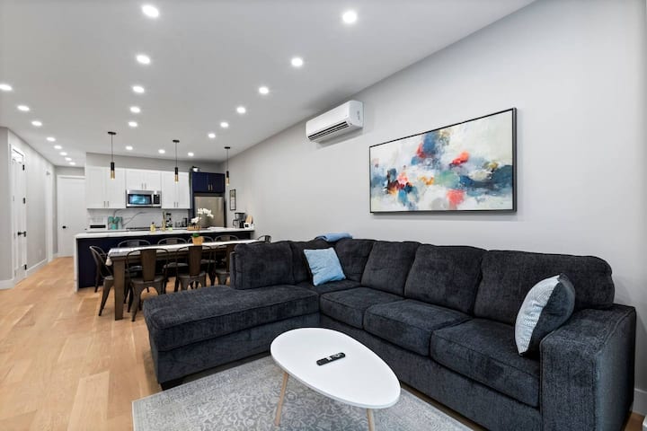 Luxurious 5-bedroom Haven In The Heart Of Brooklyn - Brooklyn, NY