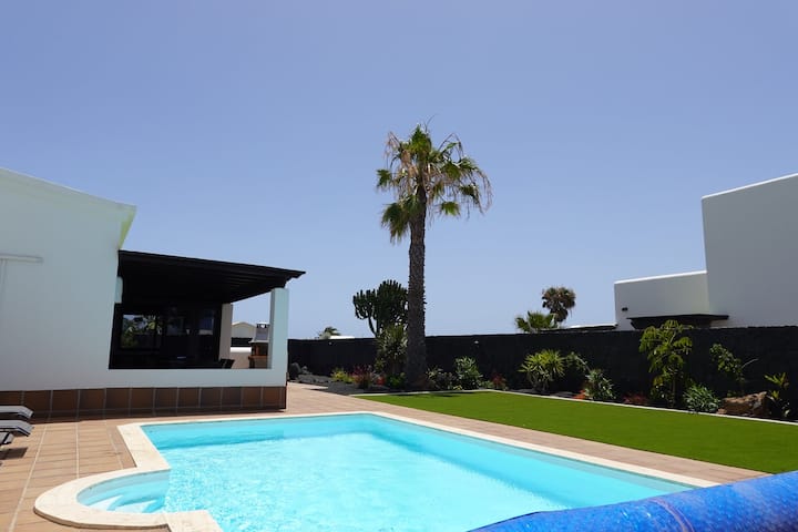 Endearing Lanzarote Villa | Villa Dorada - Playa Blanca, Las Palmas, España