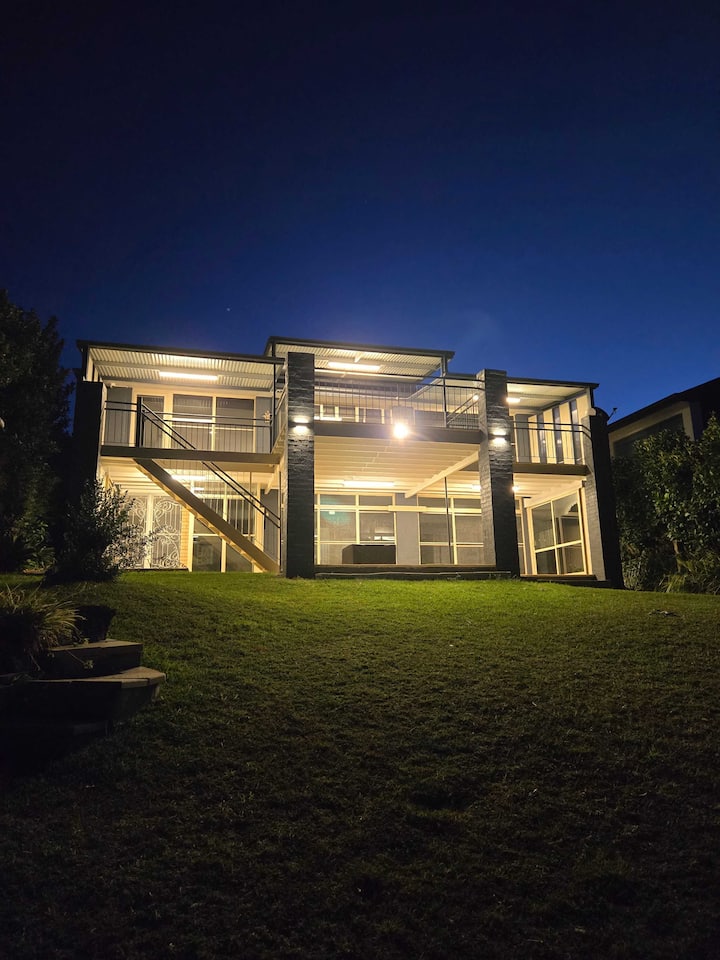 The Nautilus | Indoor Pool | Kayak | Jetty - Morisset