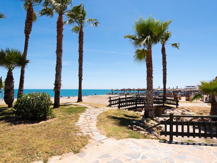 Bajondillo Beach, Large Loft With Intense Sun - Torremolinos