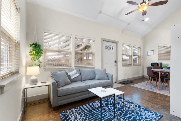 Enchanting Grapevine Alley - Fort Collins, CO