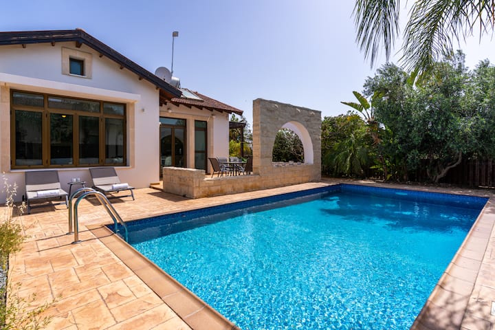 Lumina 2-bedroom Villa W/pool In Ayia Napa - Cyprus