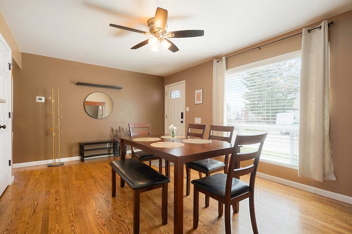 Cozy Getaway Retreat | 4br | Northglenn - Thornton