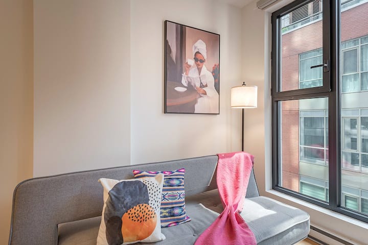 1 Br Old Port| Basilica - Montreal