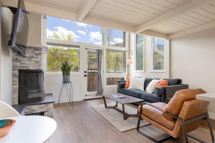 Modern Condo With Vail Mountain Views - Vail, CO