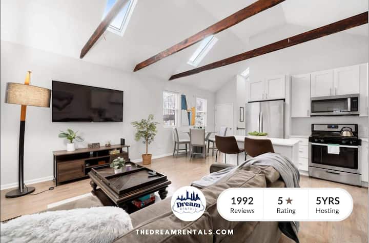 Comfy Downtown 4br Coach House In River West - Chicago, IL