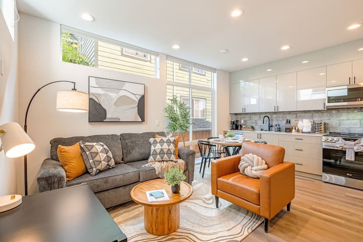 Charming 2br In The Heart Of Seattle W/ Mt. Views - 西雅圖, WA