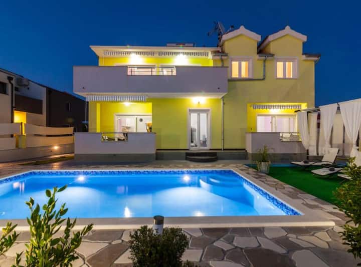 Villa Ava - Five Bedroom Villa With Swimming Pool - Šibenik