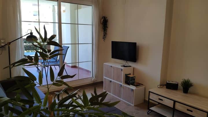 Bel Appartement De 2 Chambres Et 2 Salles De Bains - Roquetas de Mar