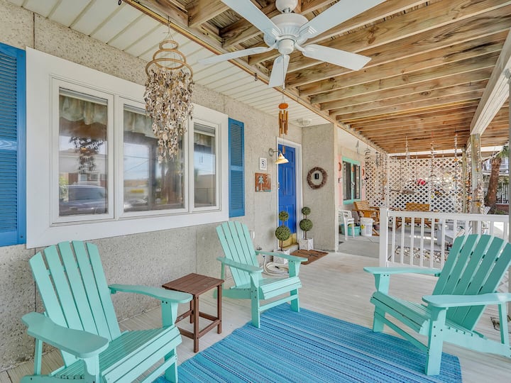 Grayson By The Sea, Walk To Beach, Pool Access - Tybee Island
