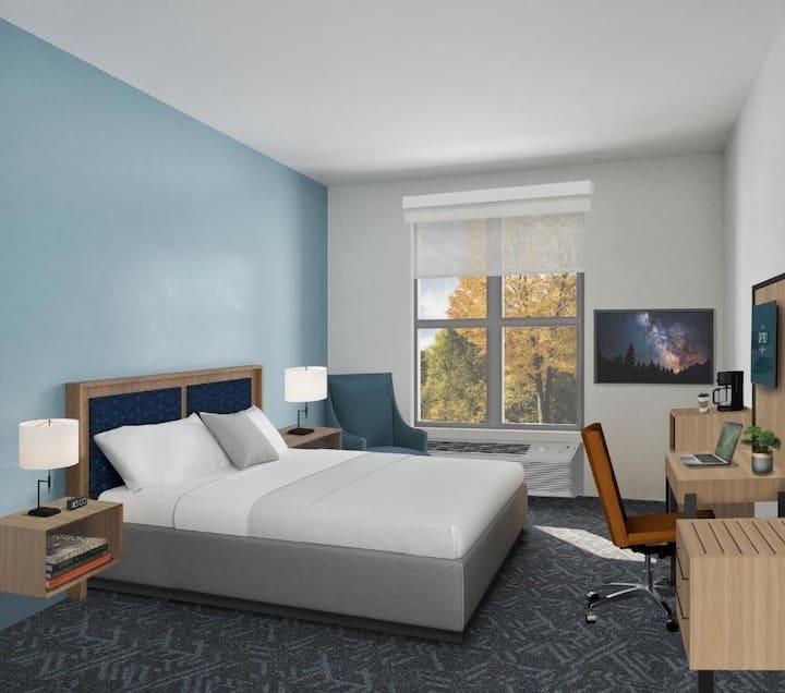 Inside Umaine: Cozy Rooms W/ Micro+fridge, Parking - Old Town, ME