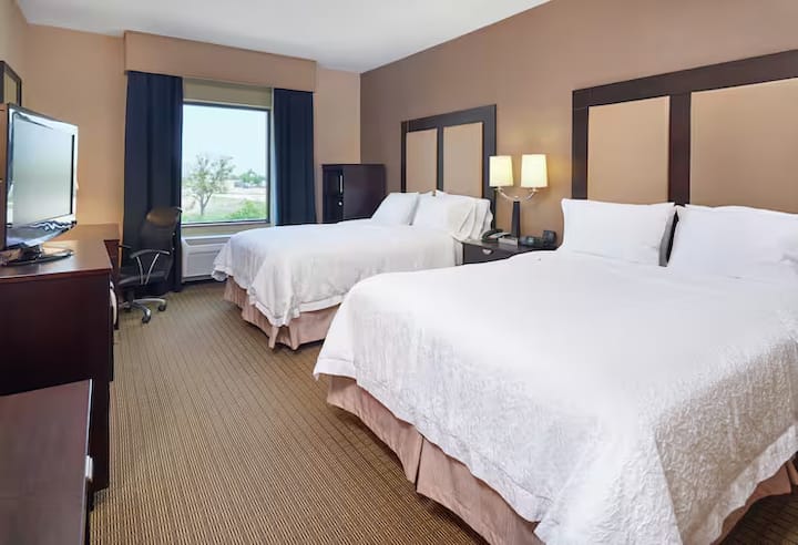 Pet-friendly Stay W/ Fitness Center, Close To Park - Decatur, TX