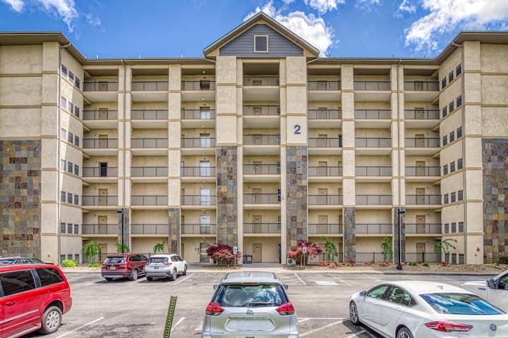 Mountain View Condo By Beyond Expectations - Pigeon Forge, TN