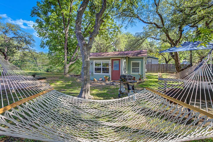 Charming Lakeview Cottage With Lake Access! - Kingsland, TX