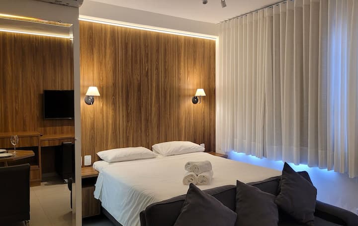 Studio 206 - Cama Queen, Flat Com Piscina, Wifi - Ribeirão Preto