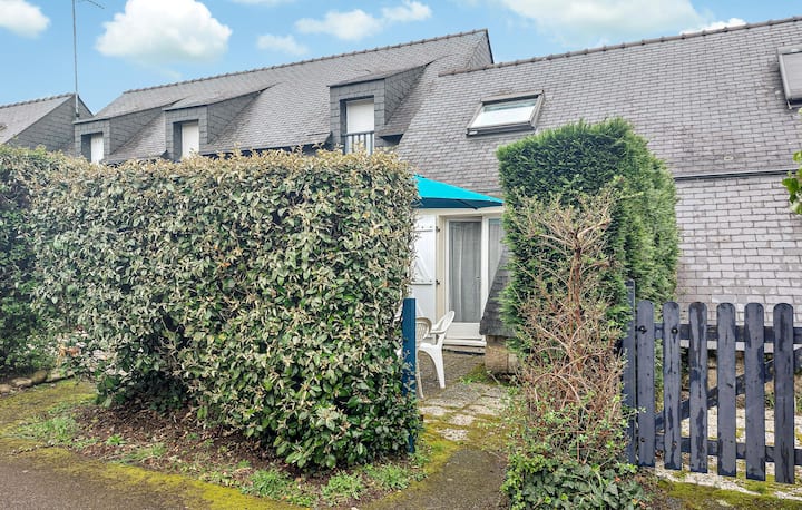 Amazing Home In Saint-philibert - Saint-Philibert