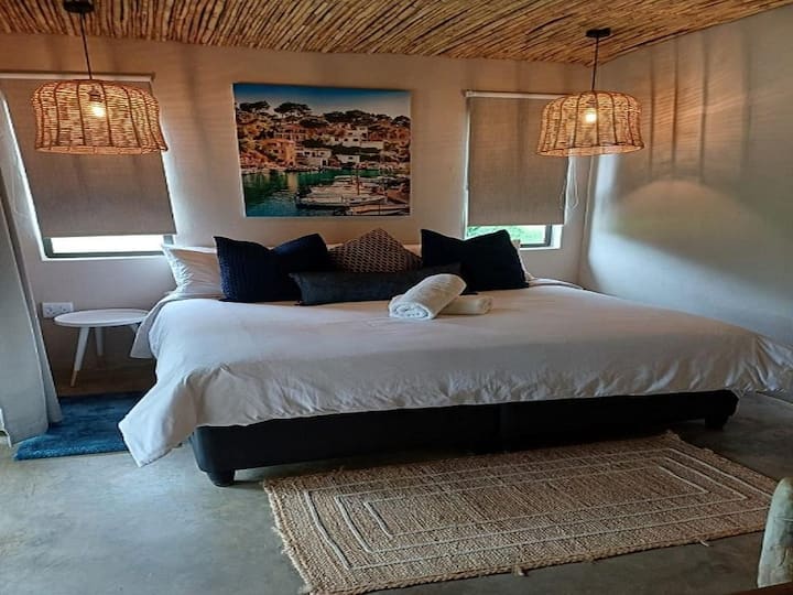 Minorca 2 Bedroom Deluxe Villa - Hartbeespoort