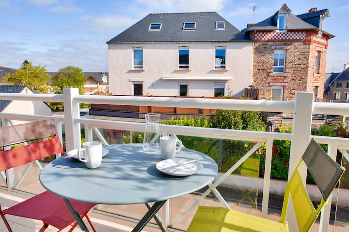 Proche Plage, Appartement Pour 4 Avec Balcon - Beg Meil