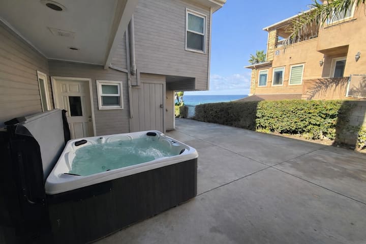 Ocean Front + Hot Tub + Close To Legoland - Carlsbad, CA
