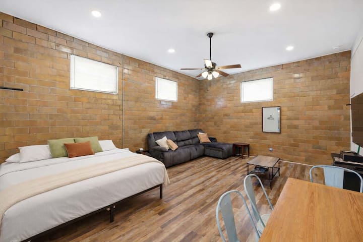 The Booker Noe Suite | Brick Home W/ Modern Design - Louisville, KY