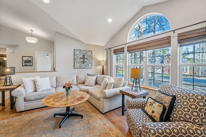 30-day Min & Near Downtown + Walk To Golf! - Whitefish, MT